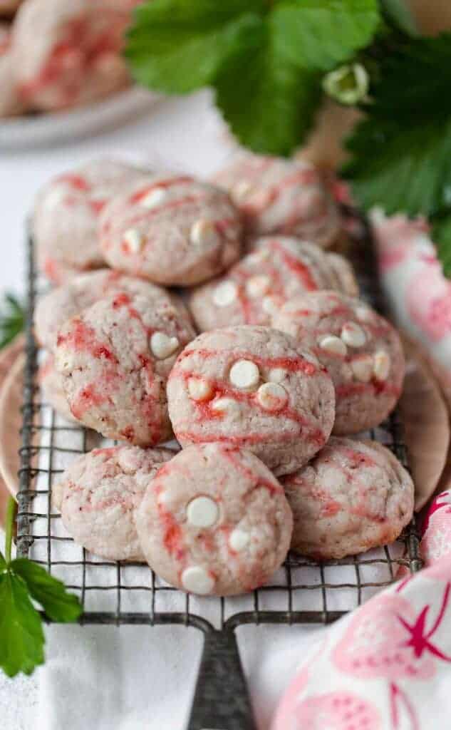 Fresh Strawberry Cookies - Fresh Flavorful