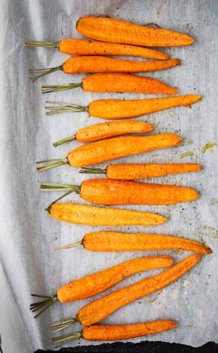 Hot Honey Roasted Carrots - Fresh Flavorful